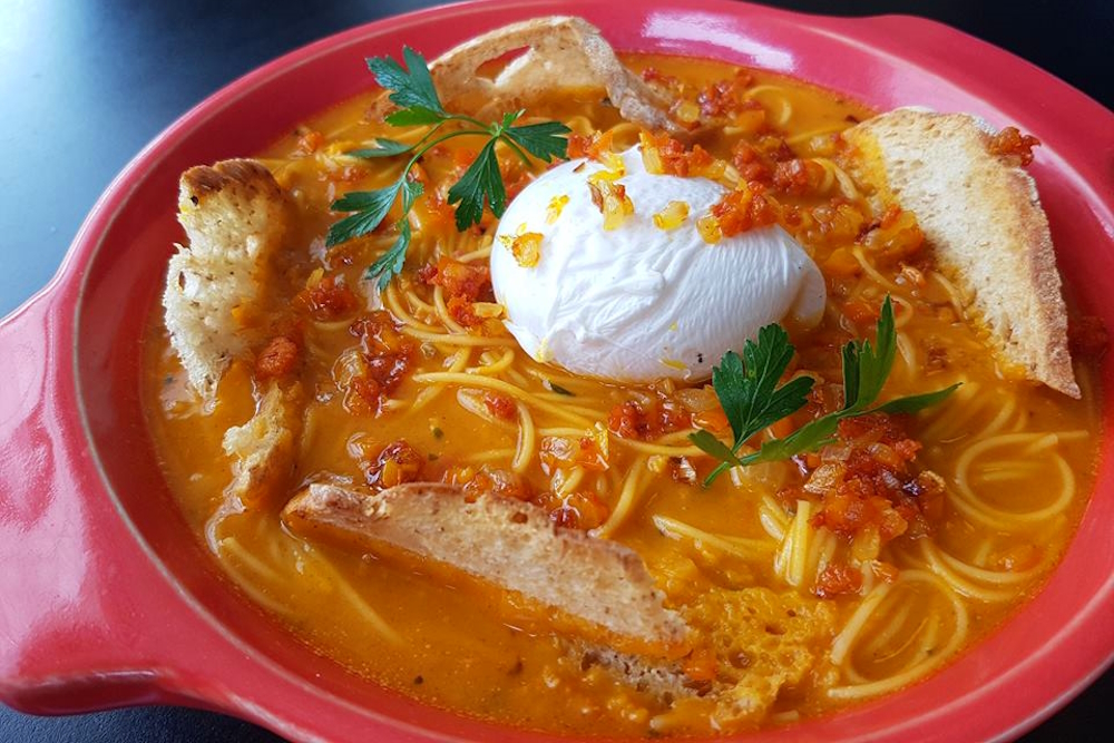 Receta de Sopa a la Minuta: Deliciosa Sopa Peruana Rápida y Fáci
